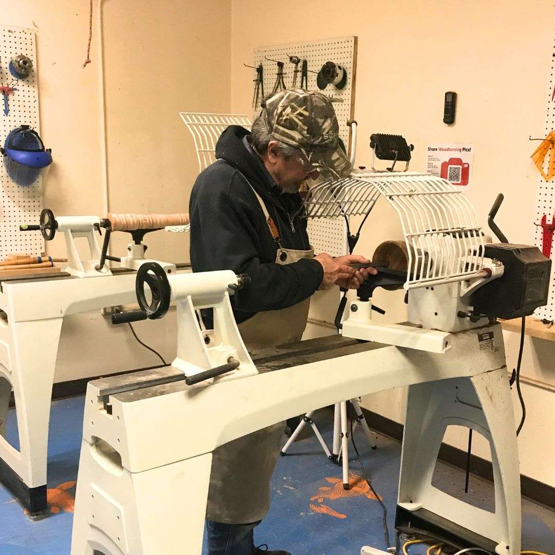 Woodturning 101 – Craft a Beautiful Wooden Bowl